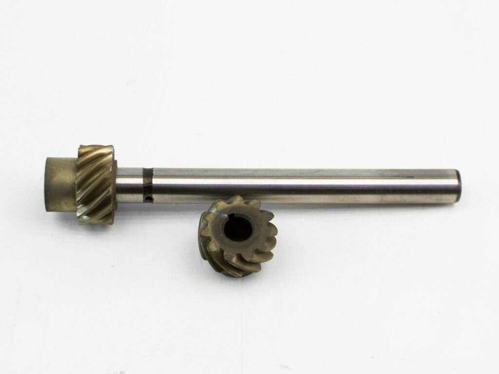 Привод масляного насоса с ведущей шестерней для двигателей ЗМЗ 405, 406, 409 (комплект)