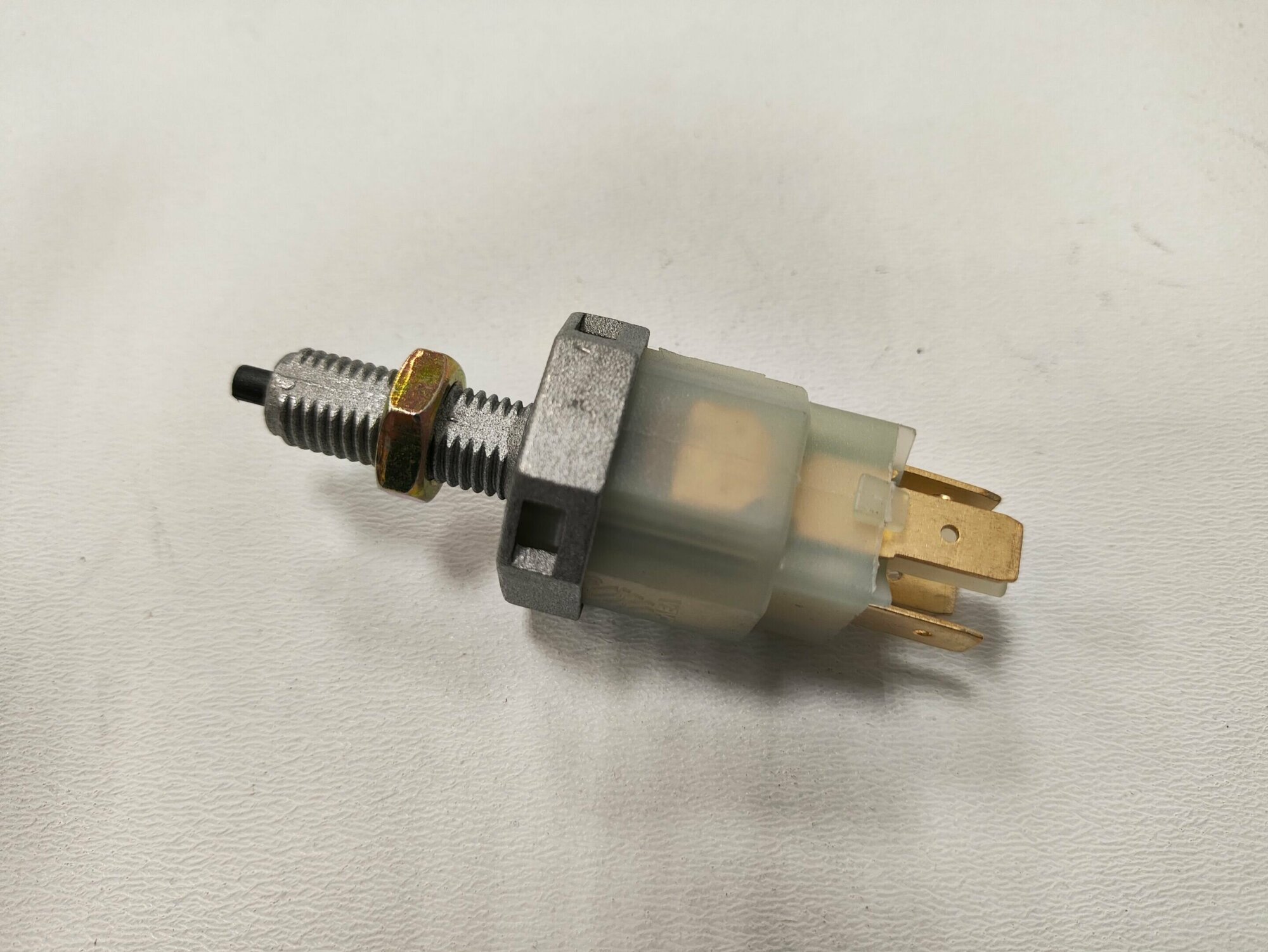 Датчик стоп-сигнала Chery Bonus, Very A13 [1.5 16V 5MT хетчбэк]