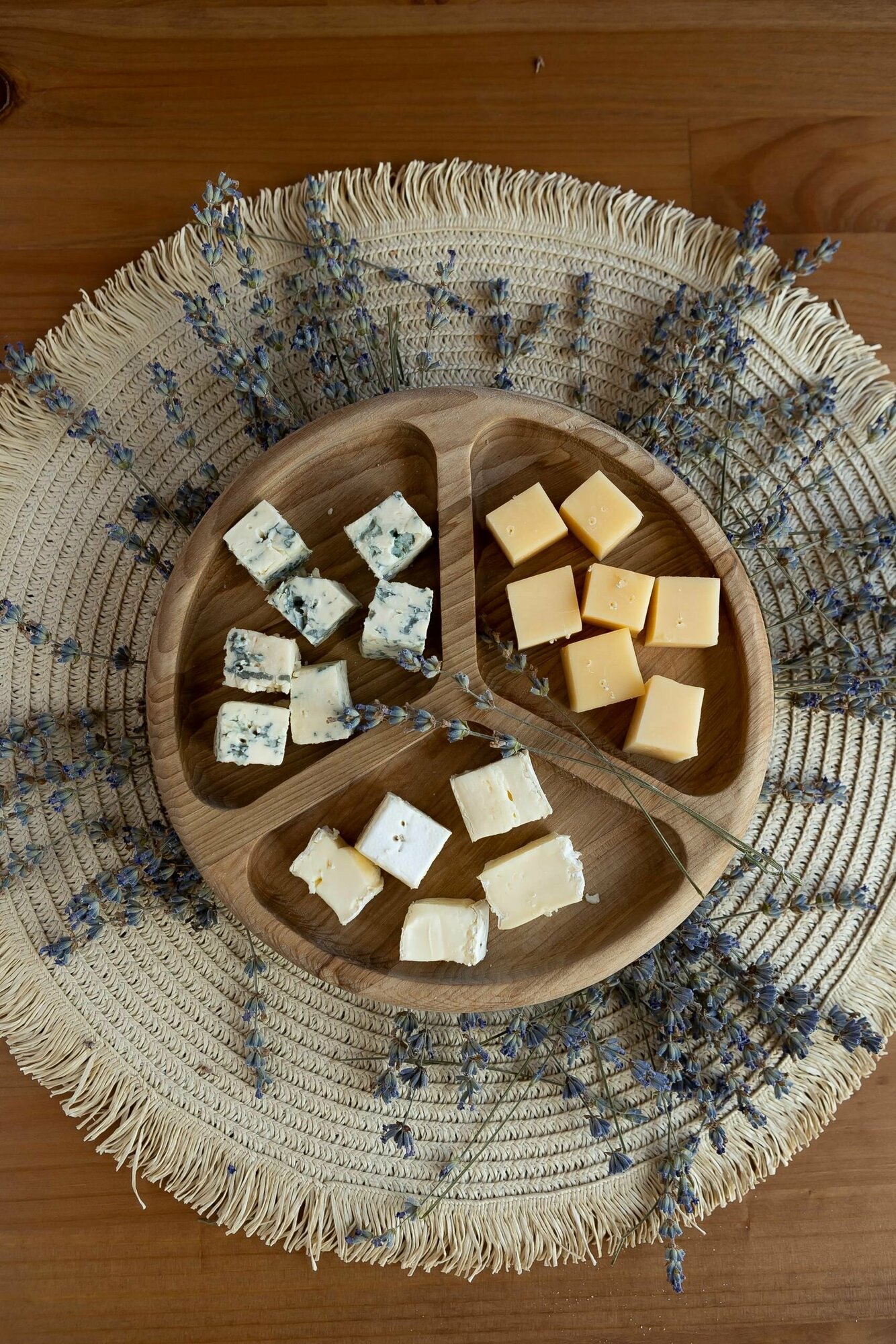 Менажница деревянная круглая для сервировки, 20x20x2