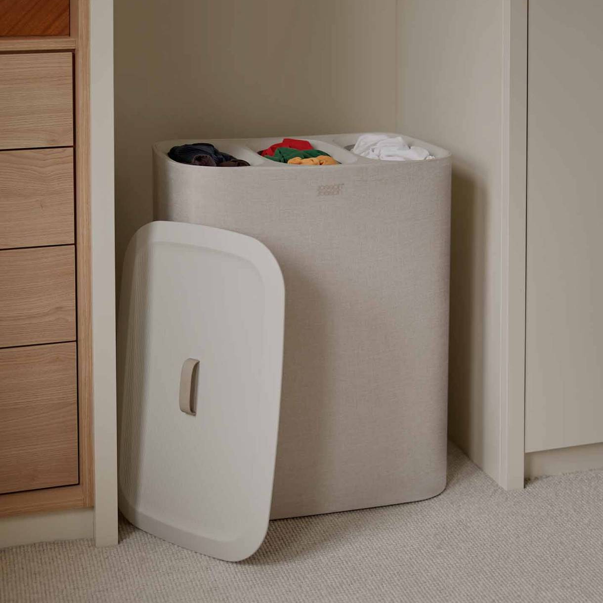 Тройная корзина для белья Joseph Joseph Tota 90 л, бежевая