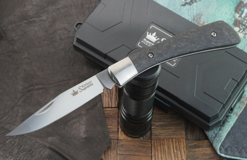Классический складной нож Kizlyar Supreme Gent, сталь D2, сатин, рукоять карбон