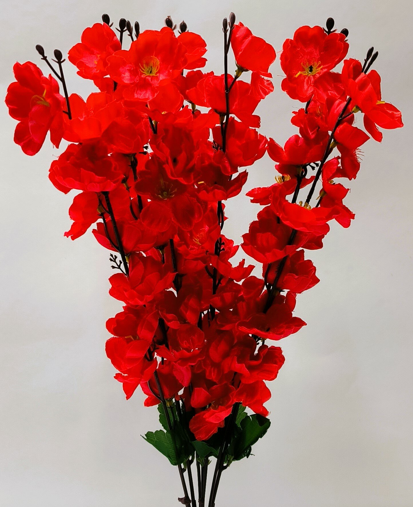 Цветок искусственный. "Ветка Сакура". Высота 55см. 7 стеблей. Цвет красный