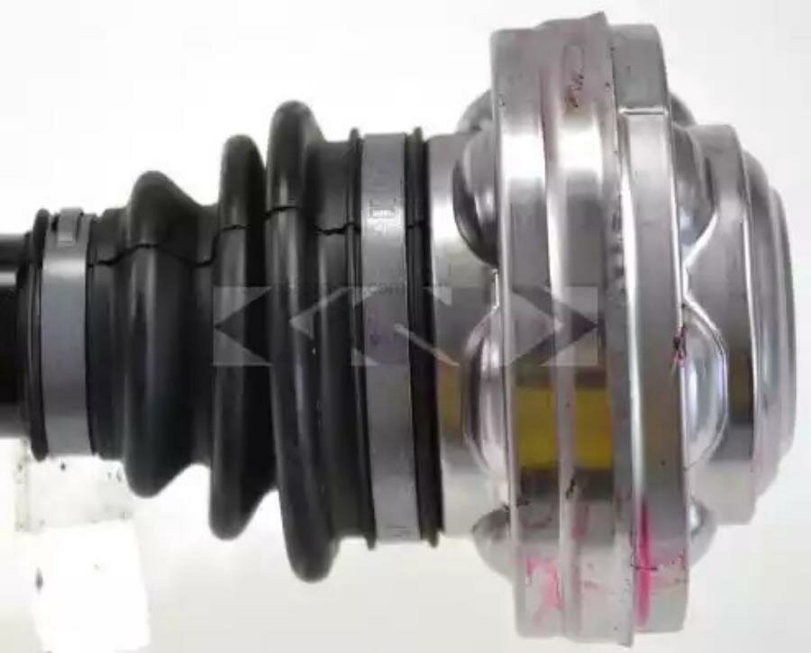 GKN 305294 Полуось в сборе L=R (компл) BMW X5 III (F15)/X6 II (F16) LOBRO 305 294