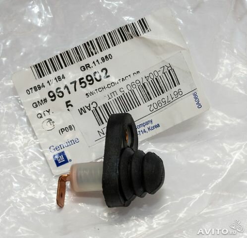 Выключатель двери концевой GM 96175902