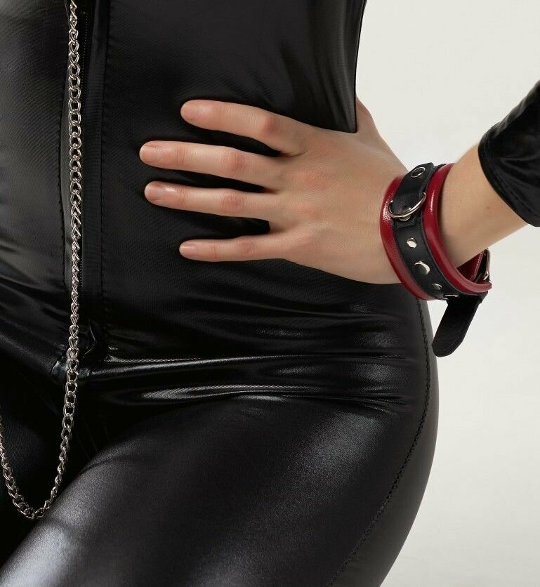 Наручники-оковы красные с черной отделкой из натуральной кожи для ролевых игр и БДСМ, секс игрушки для взрослых, 18+, эротик, Fire Horse