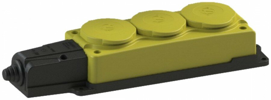 Штепсельная 3-ая розетка с крышкой каучук красная 16А IP54