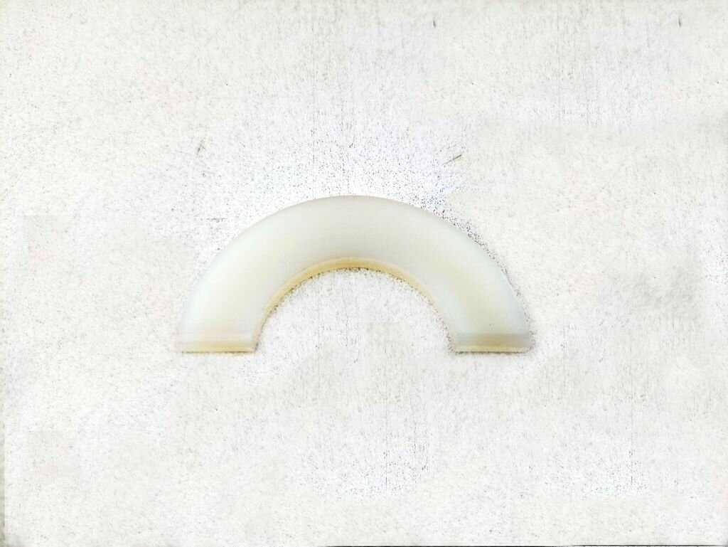 Фланец / полукольцо упорное распределительного вала двигателей ЗМЗ 406, 514 (1шт.)