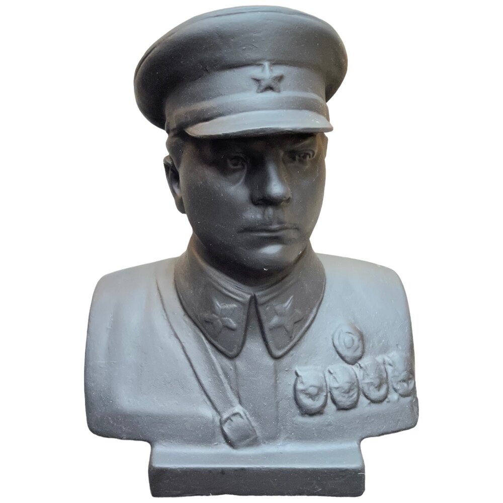Терракотовый бюст "К. Е. Ворошилов" 1935-1940 гг, Гжель, СССР