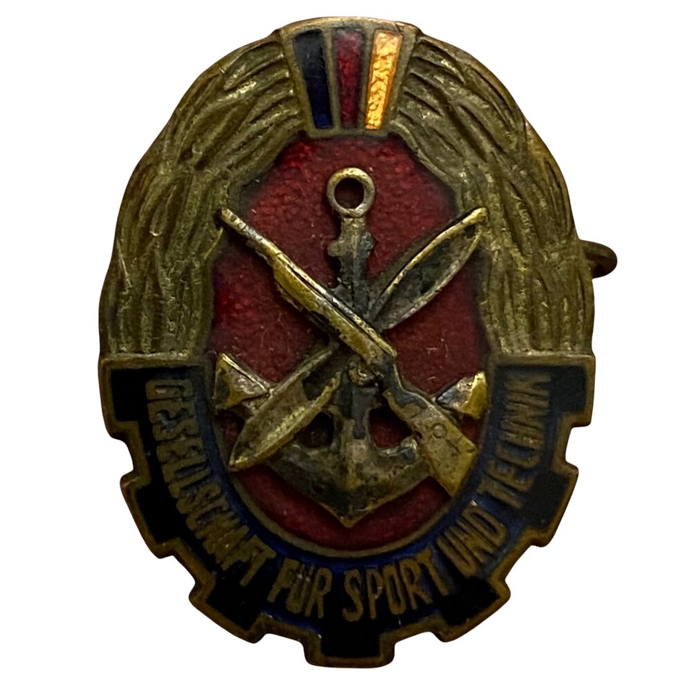 Знак "Gesellschaft für sport und technik" (Общество спорта и техники) ГДР 1952-1960 гг.