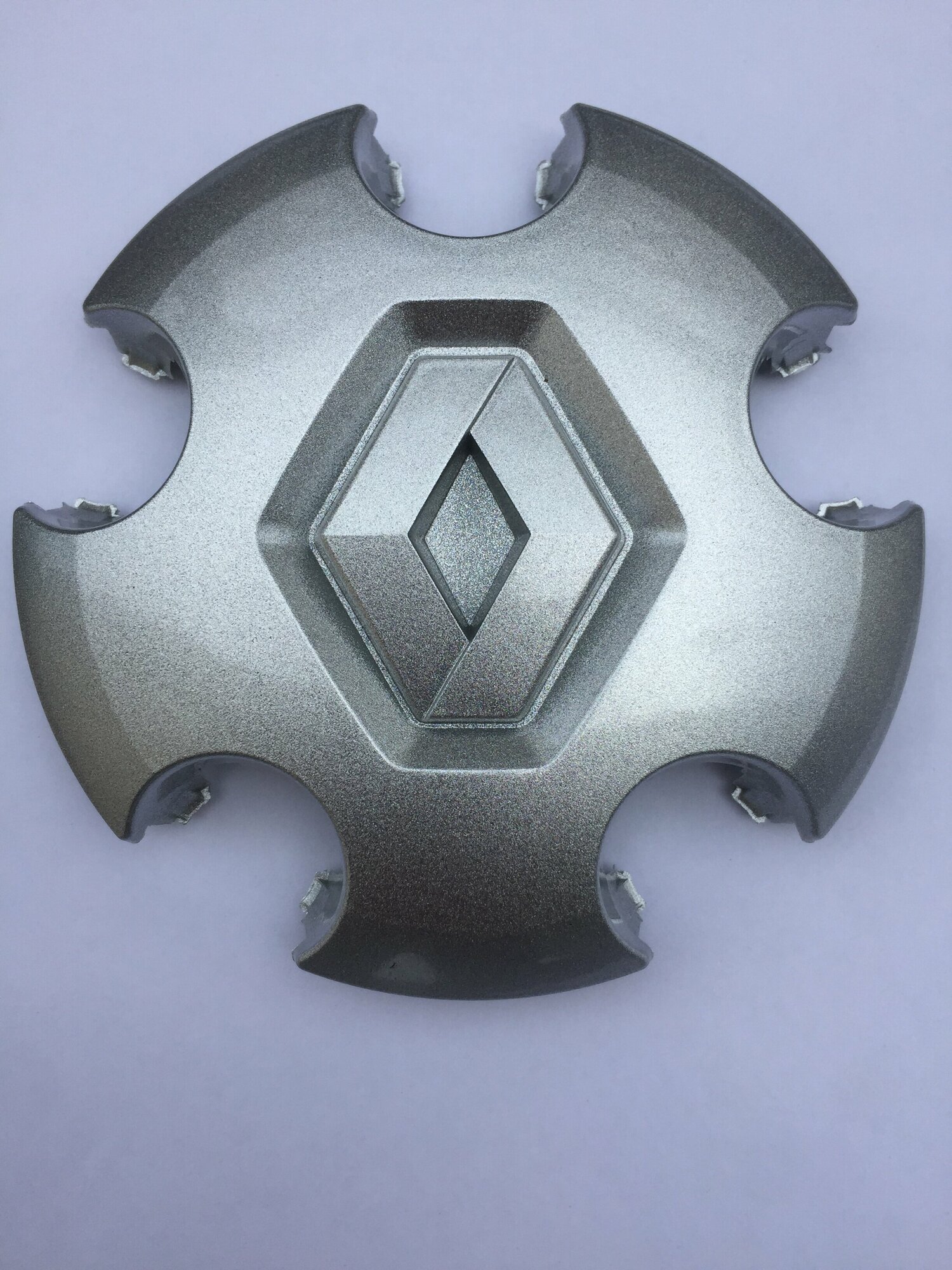 Ступичные колпачки заглушки на заводские диски Duster, Arkana, Kaptur Fluence, Megan 131мм серебристый 1шт. OEM 403155090R