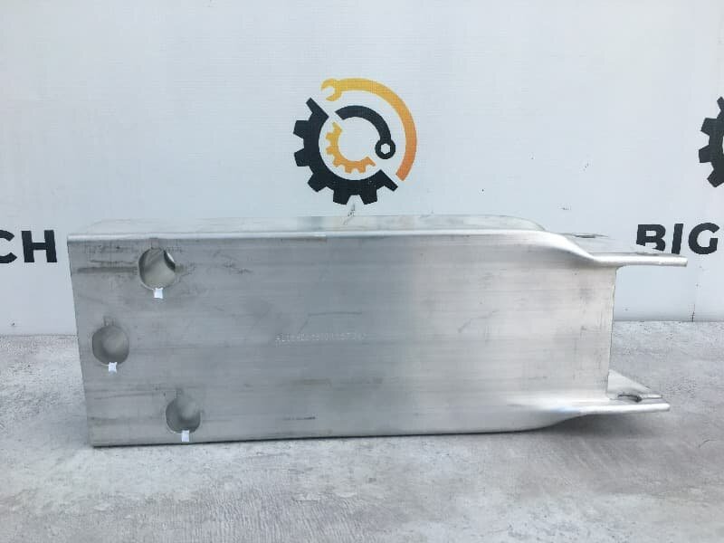 Кронштейн усилителя переднего бампера левый Mercedes Benz A2136201500