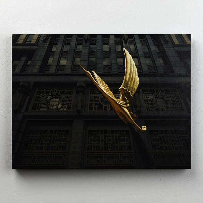 Интерьерная картина на холсте "Скульптура золотые крылья", размер 60x45 см