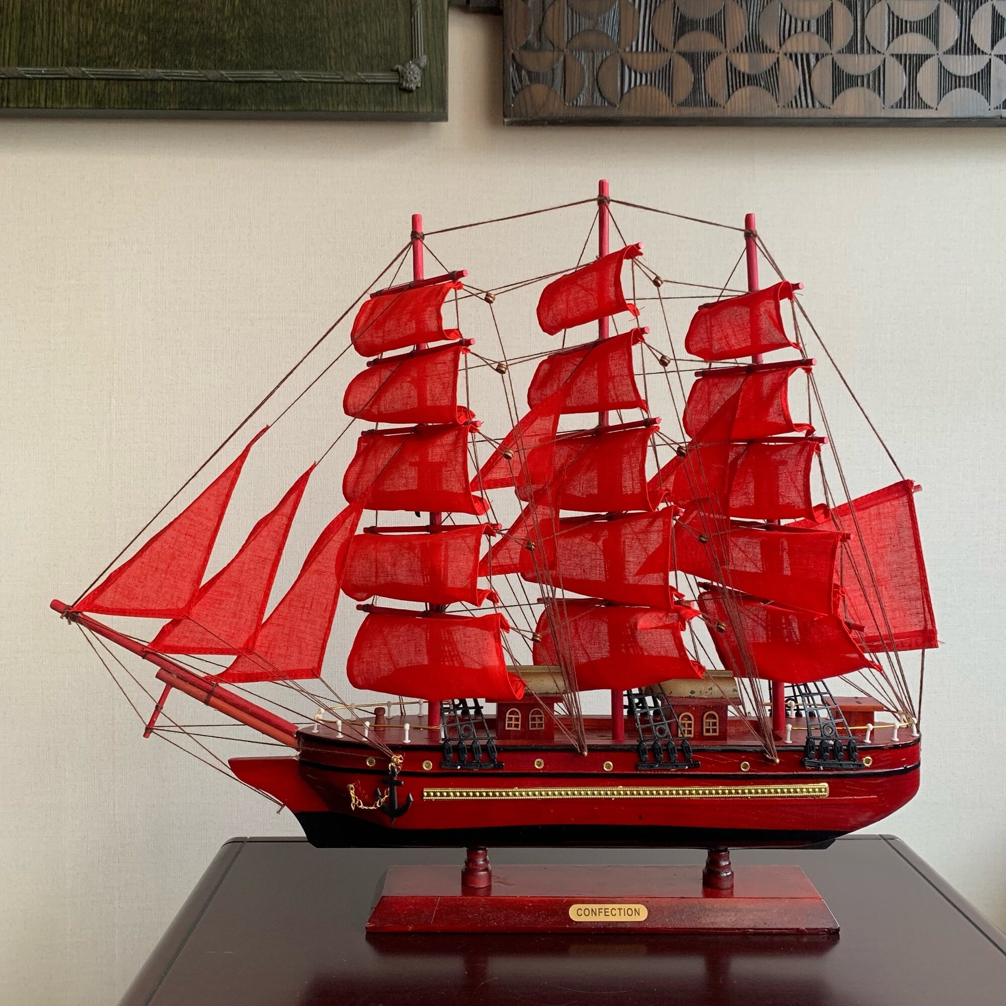 Модель корабля из дерева настольный