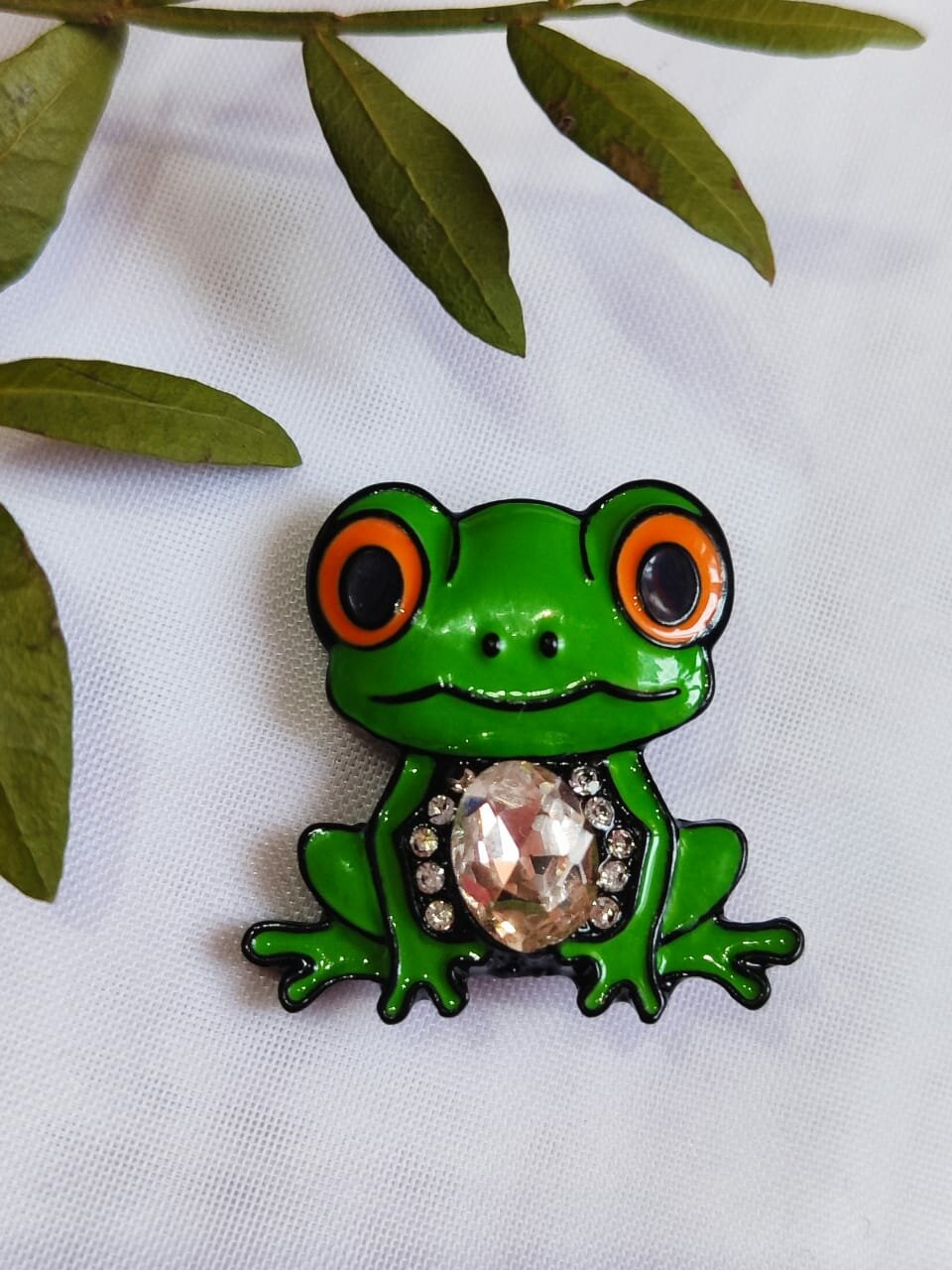 Брошь, стразы, эмаль