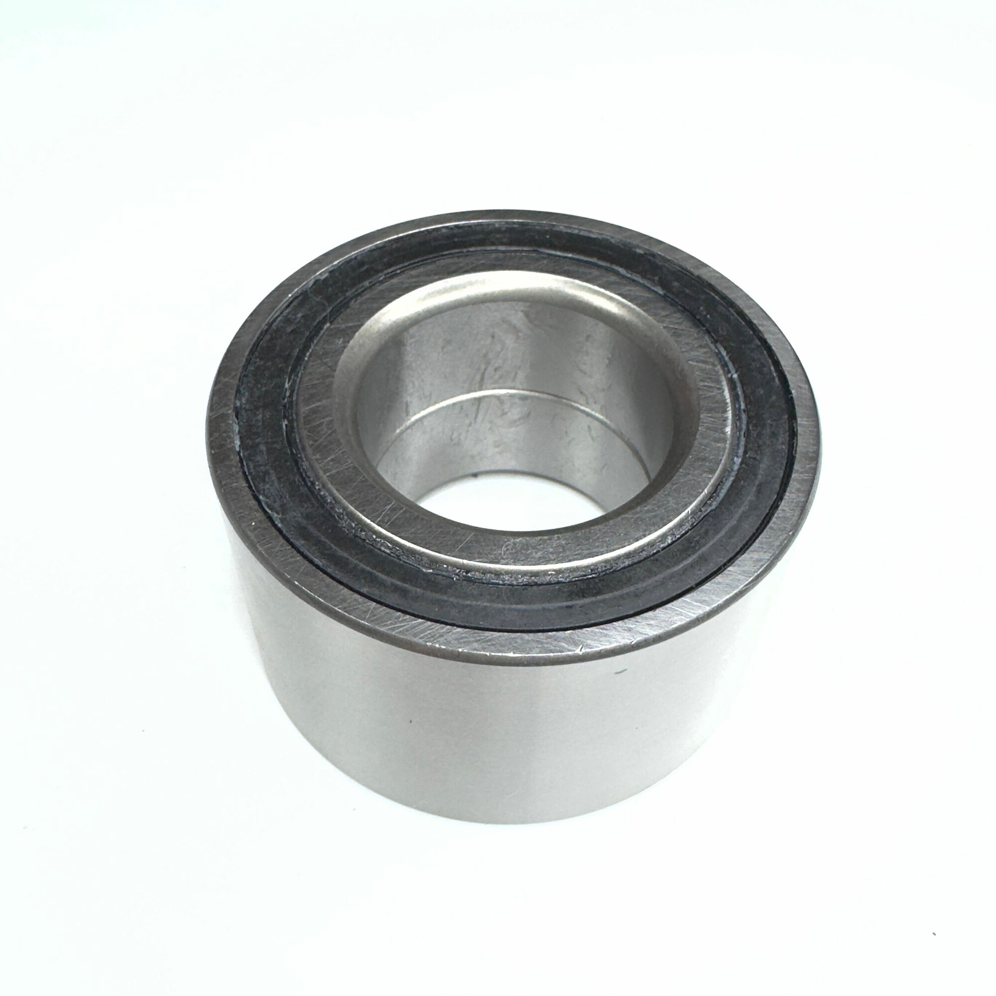 Подшипник ступицы передней Chery Tiggo [2.0 16V 5MT внедорожник 4X4] T113001030