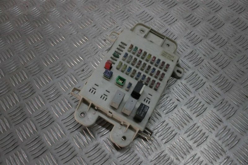 Б/У Блок предохранителей Chery Tiggo 1 T11 / Чери Тигго 1 T11 2.4 4G64S4M 129Л.С 2007