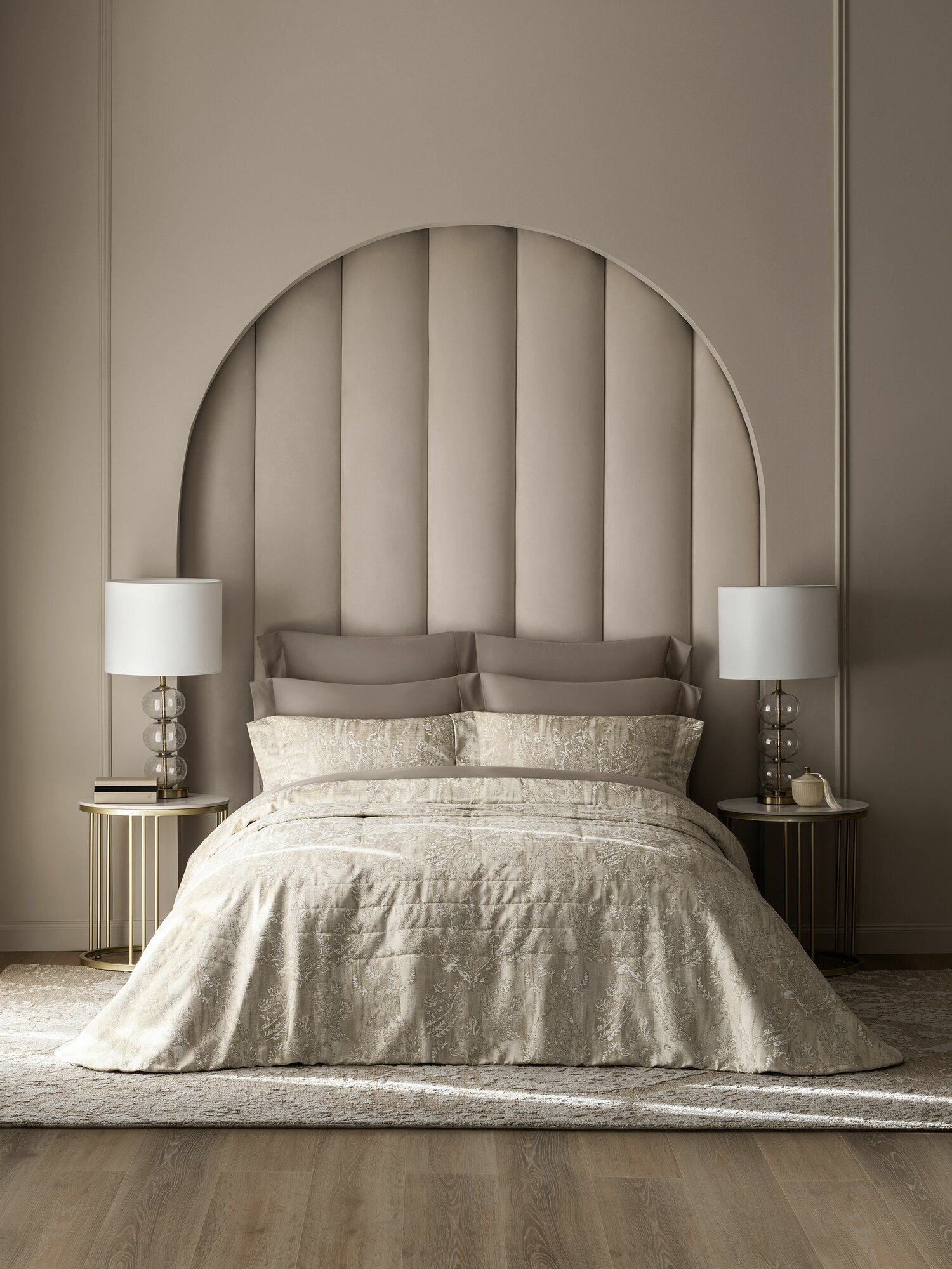 Togas Покрывало с наволочками "Ваккаро" жаккард, 260х260, 50х70-2, 3 предмета