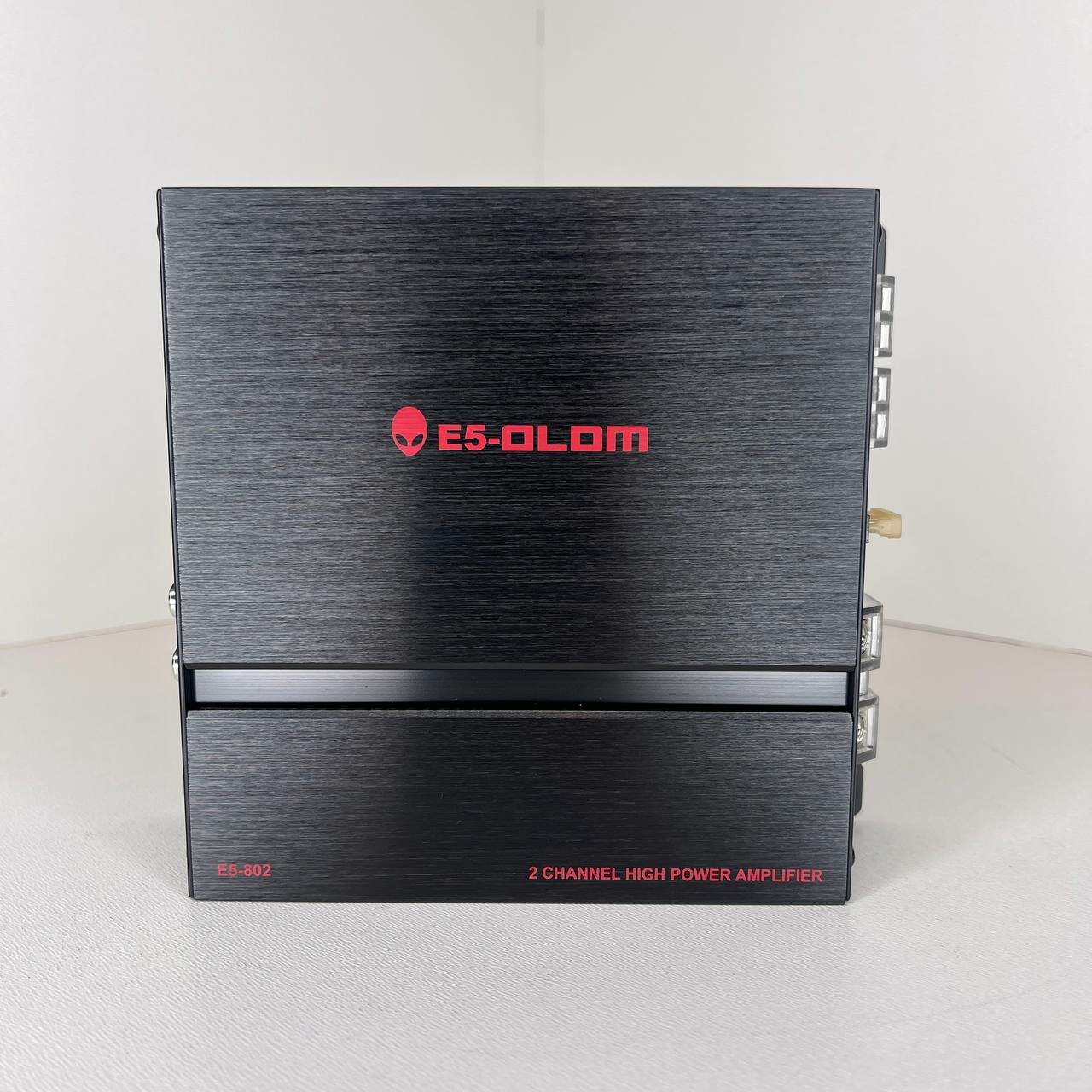 Автомобильный 2-х канальный усилитель для сабвуфера E5-802 240W