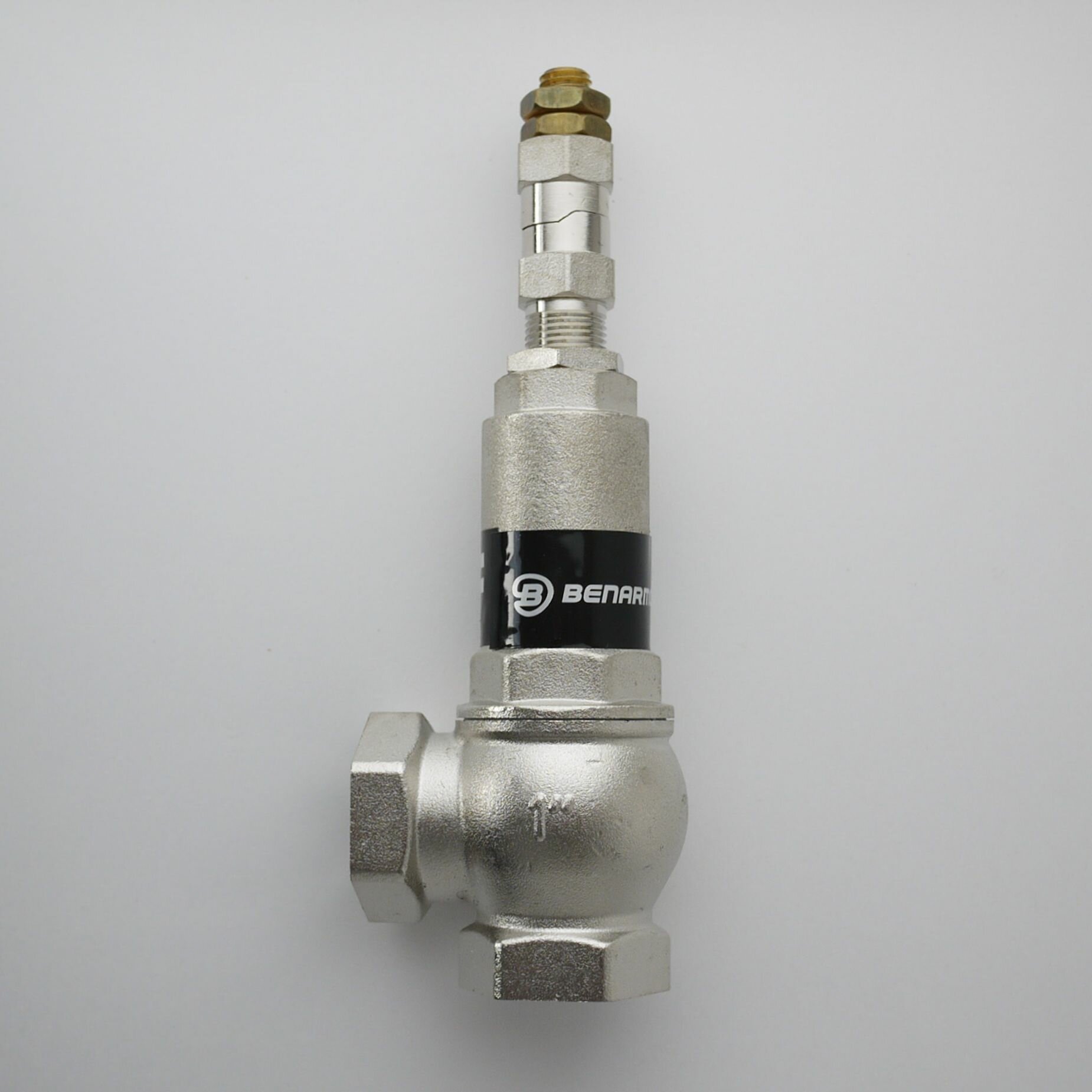 Предохранительный клапан Benarmo регулируемый резьба 1 1/2" (1-16бар) ДУ 40