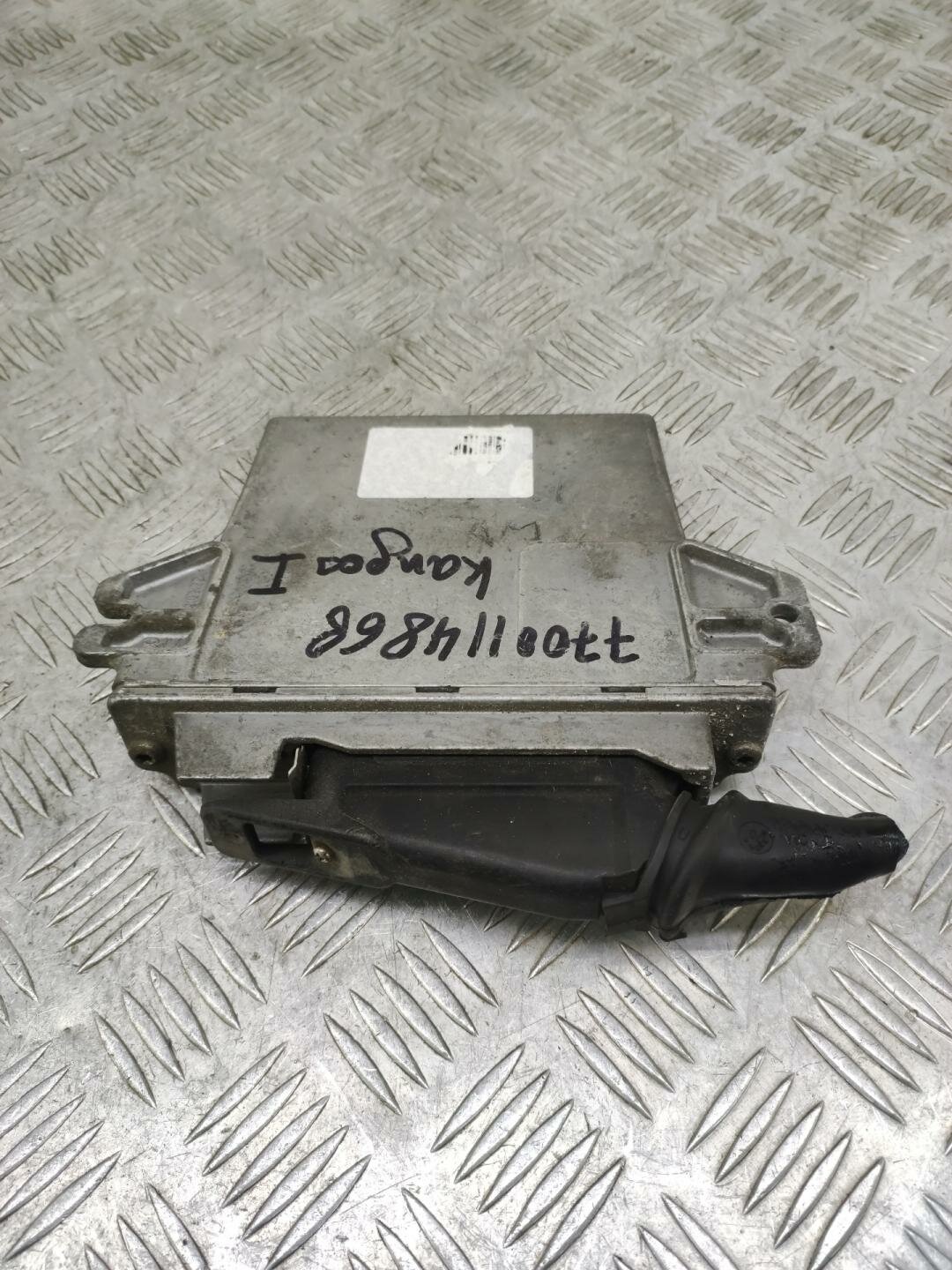 Блок управления двигателем Renault Kangoo рест. 2004 7700114868