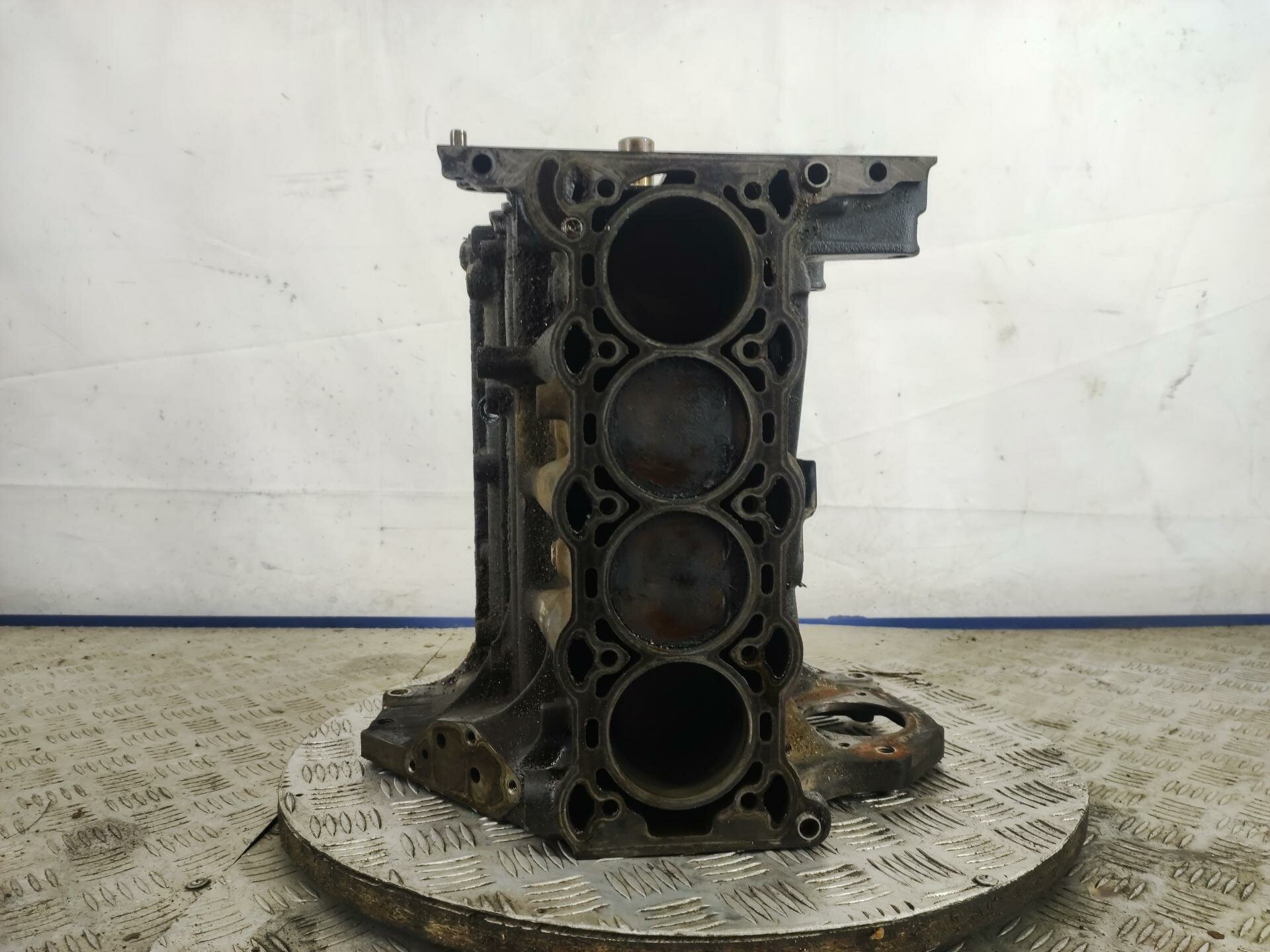 Блок цилиндров Opel Corsa C (2000 - 2003) Z12XE