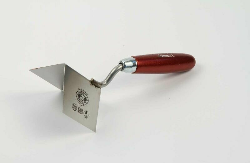 Кельма для наружных углов 75 x 110 мм ручка двухкомпонентная Олейник