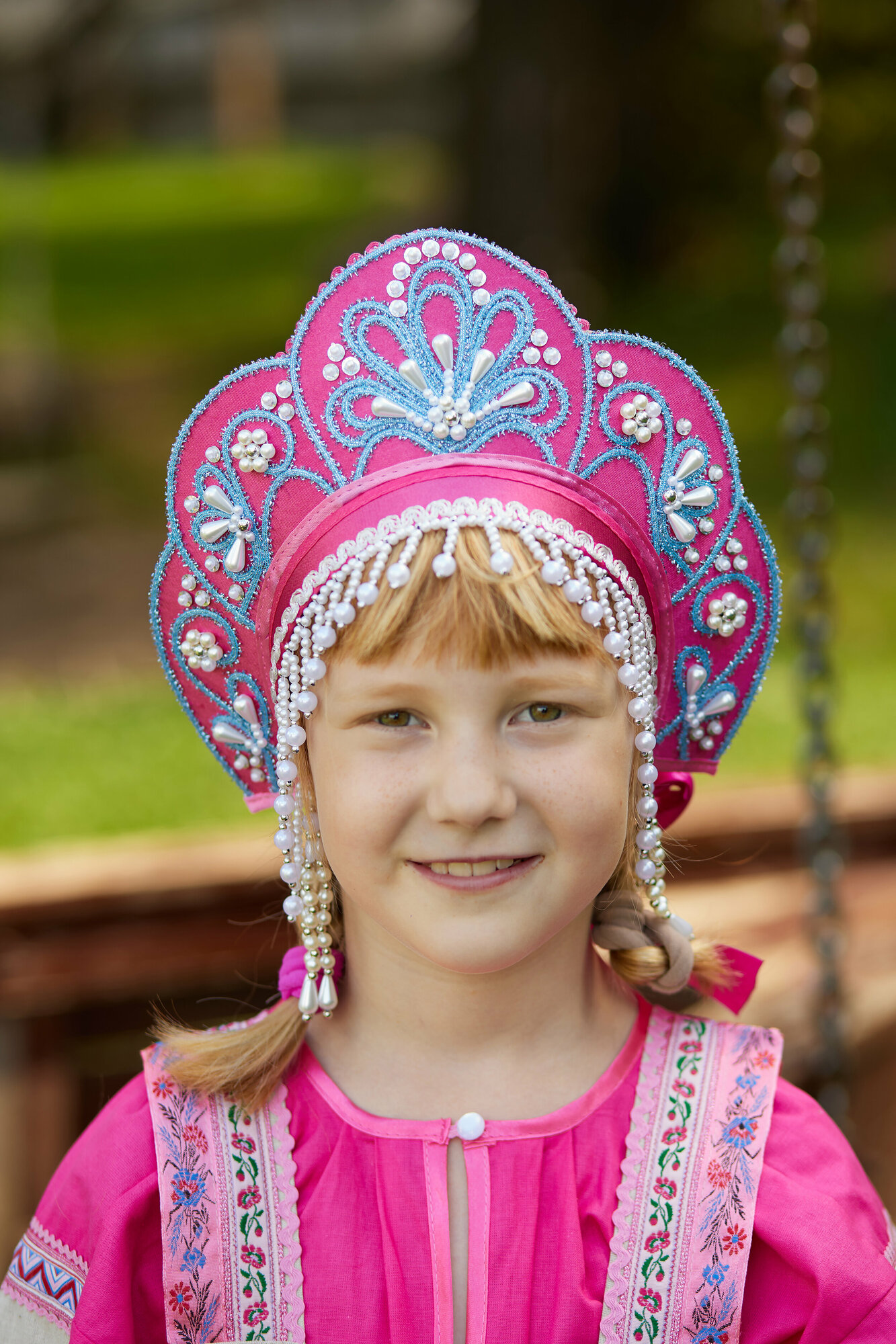 Кокошник Забава Углич "Лилия" КЛм-15, розовый, голубой-серебро