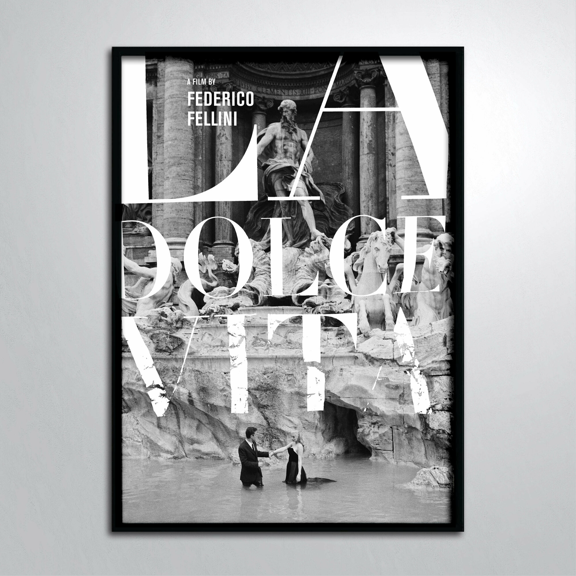 Постер без рамы/Сладкая жизнь Феллини Марчелло Мастроянни Анита Экберг Фонтан La dolce vita