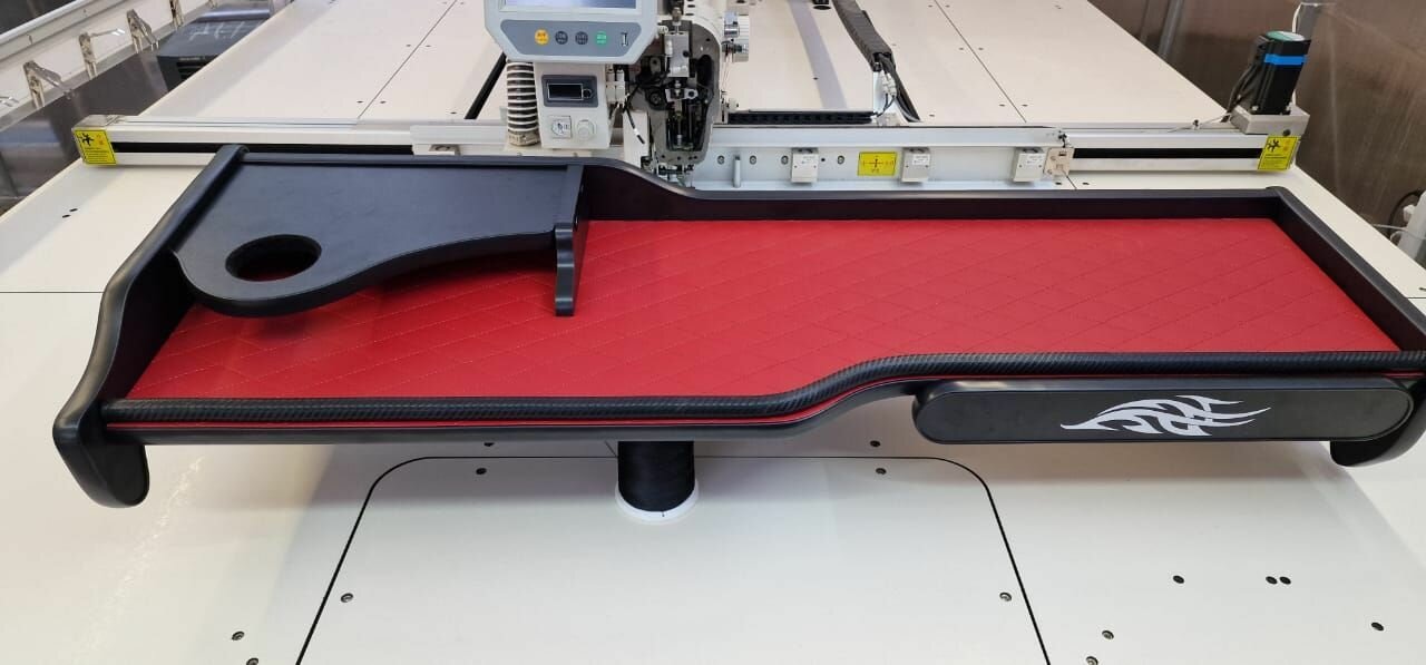 Стол полка для МАЗ Евро Красная Кожа Чёрная Труба 2 Яруса