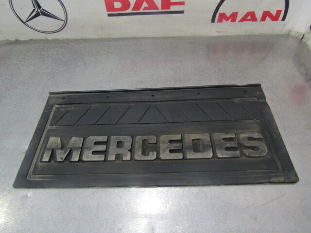 Брызговик заднего крыла Mercedes Axor