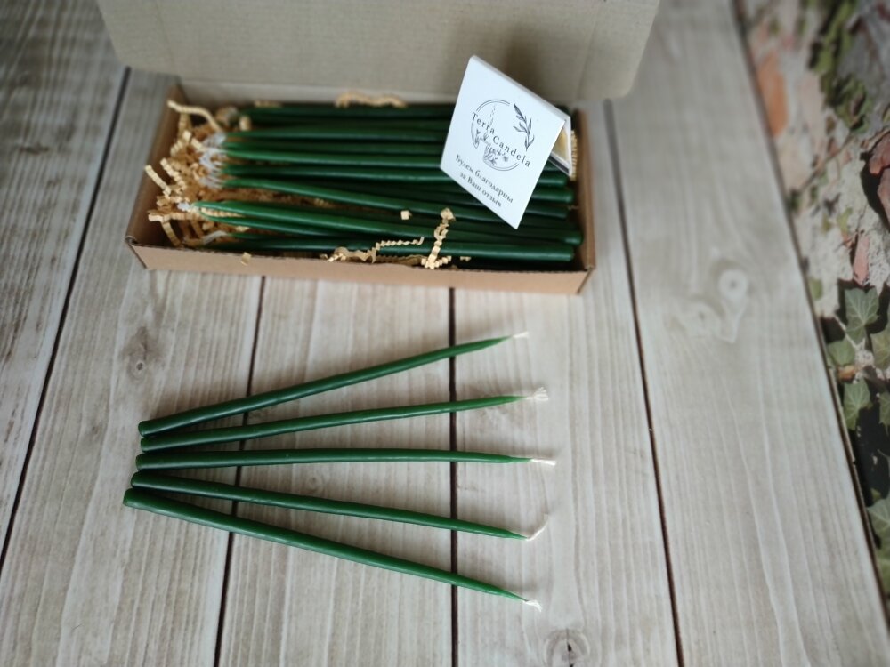 Набор свечей TERRA CANDELА "Зелёные восковые тонкие" 60+ минут, 20 штук