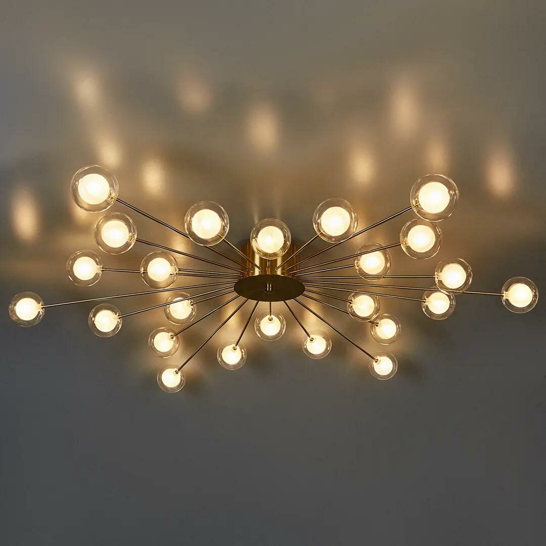 Люстра потолочная Celebrity 16 ламп 12 м² цвет белый