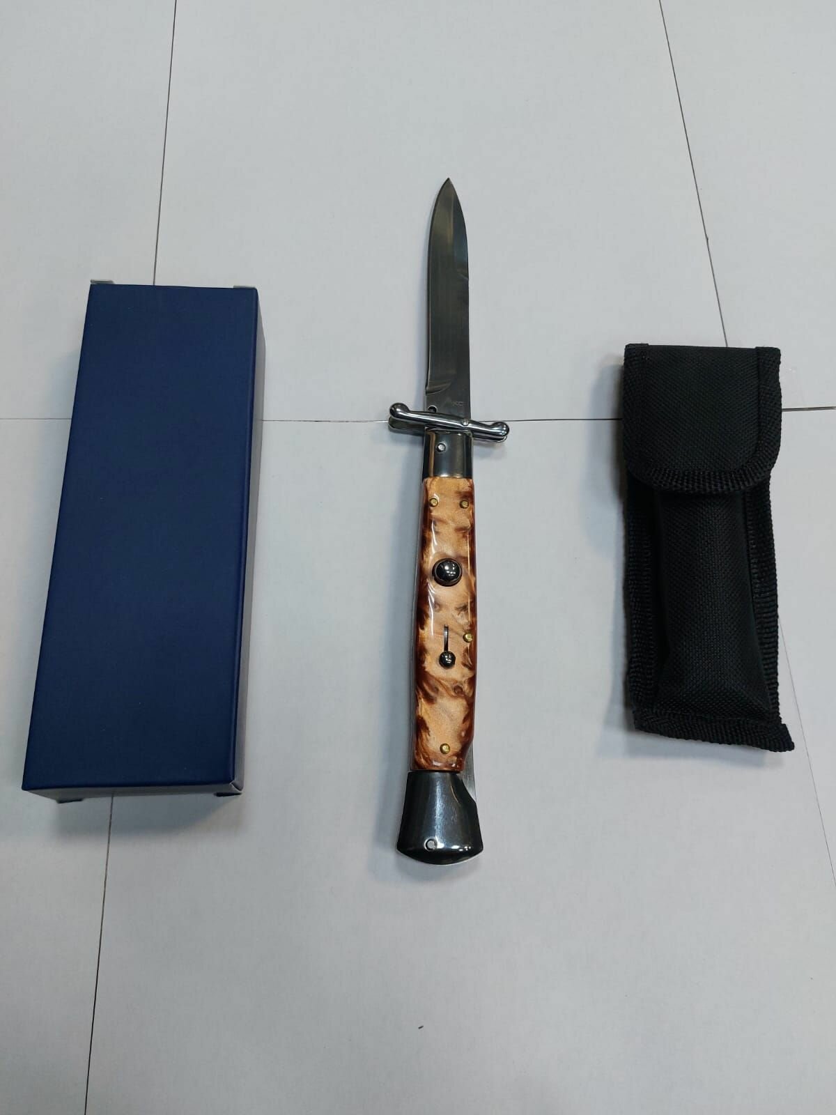 Тайвань Складной нож Нож туристический выкидной, длина лезвия 9.5 см