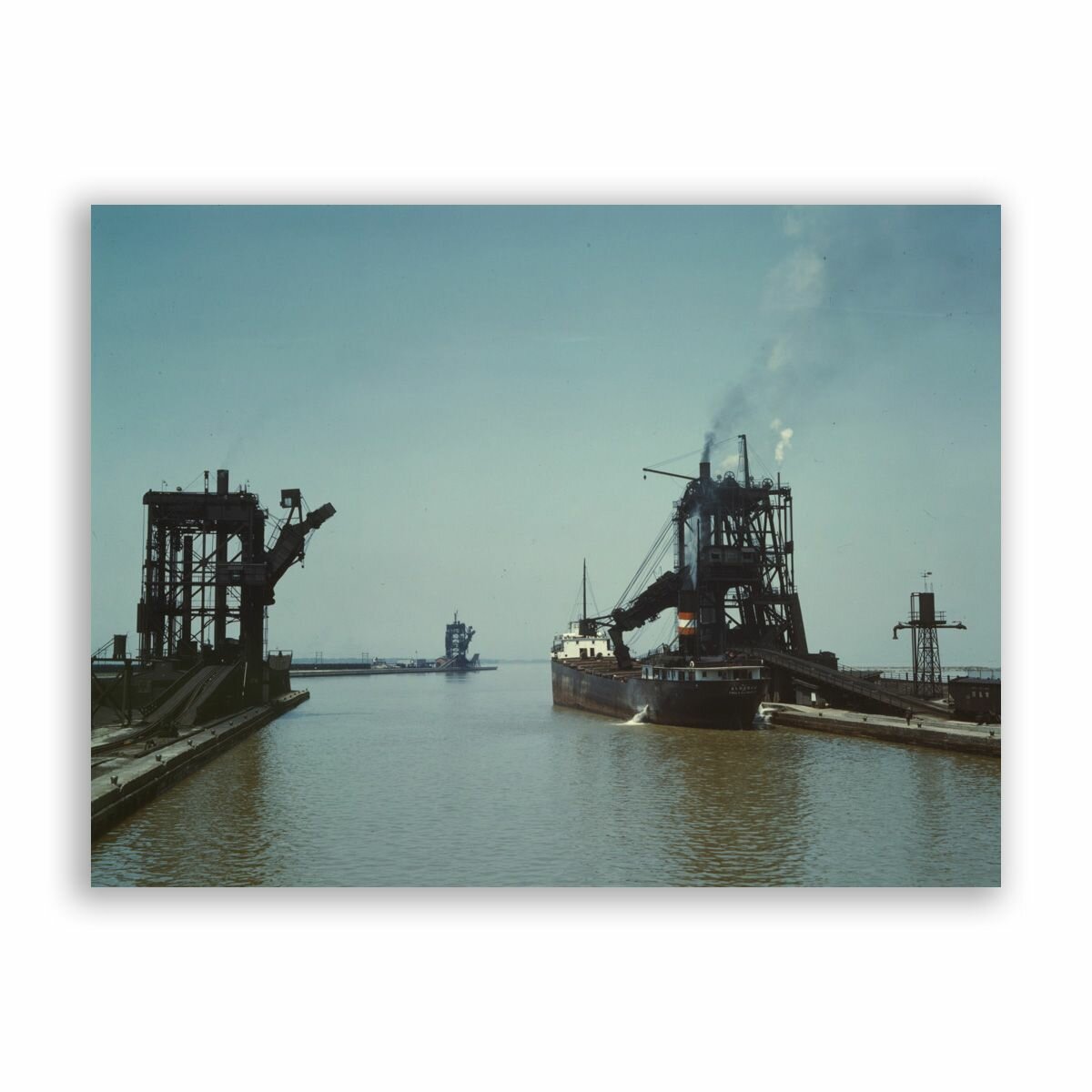 Постер, плакат на бумаге / Американские индустриальные ретро фотографии / Размер 40 x 53 см