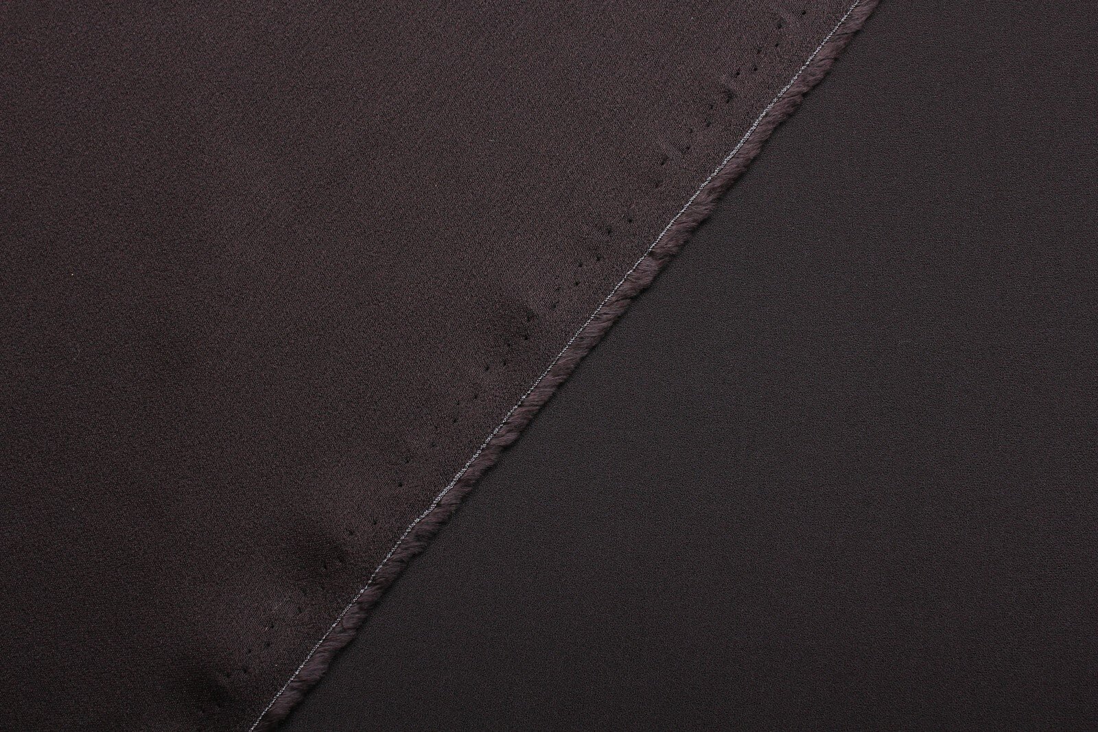 Ткань Атлас креповый двухсторонний тёмный серо-коричневый, ш138см, 0,5 м