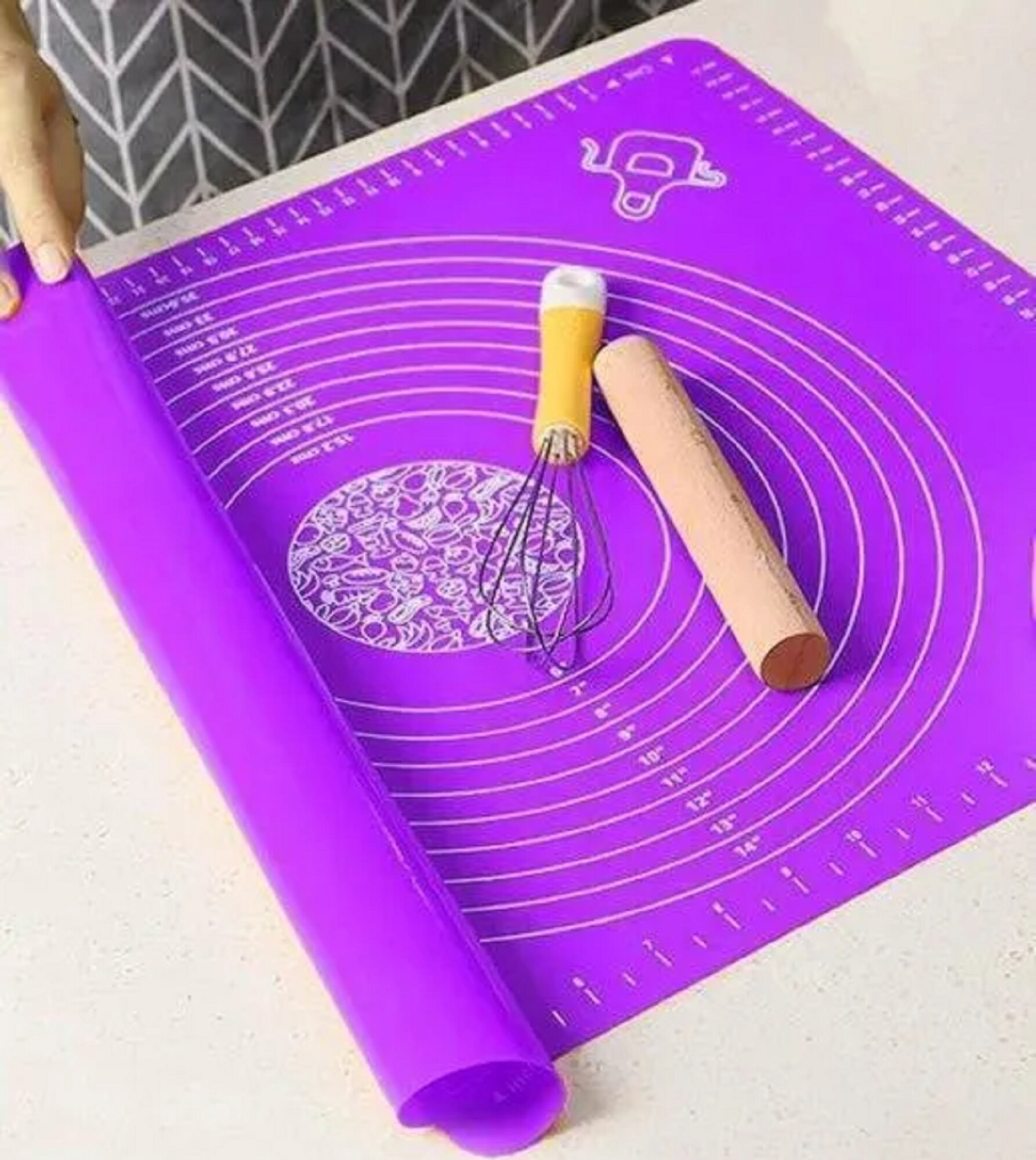 Силиконовый коврик для раскатки теста и выпечки 50х40, шпатель в подарок, цвет-фиолетовый