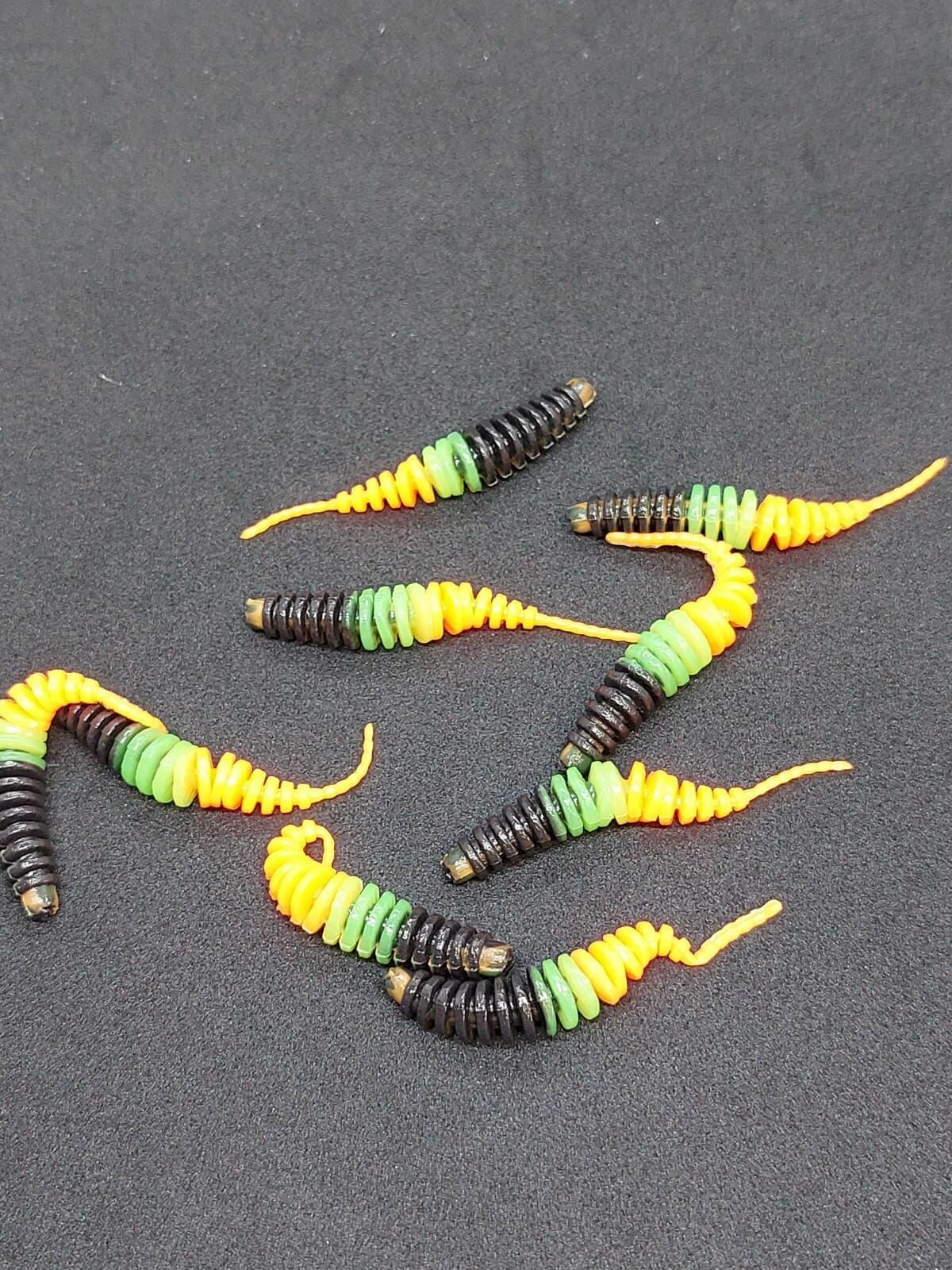 Форелевая силиконовая приманка WORM. Оранжевый зеленый чёрный