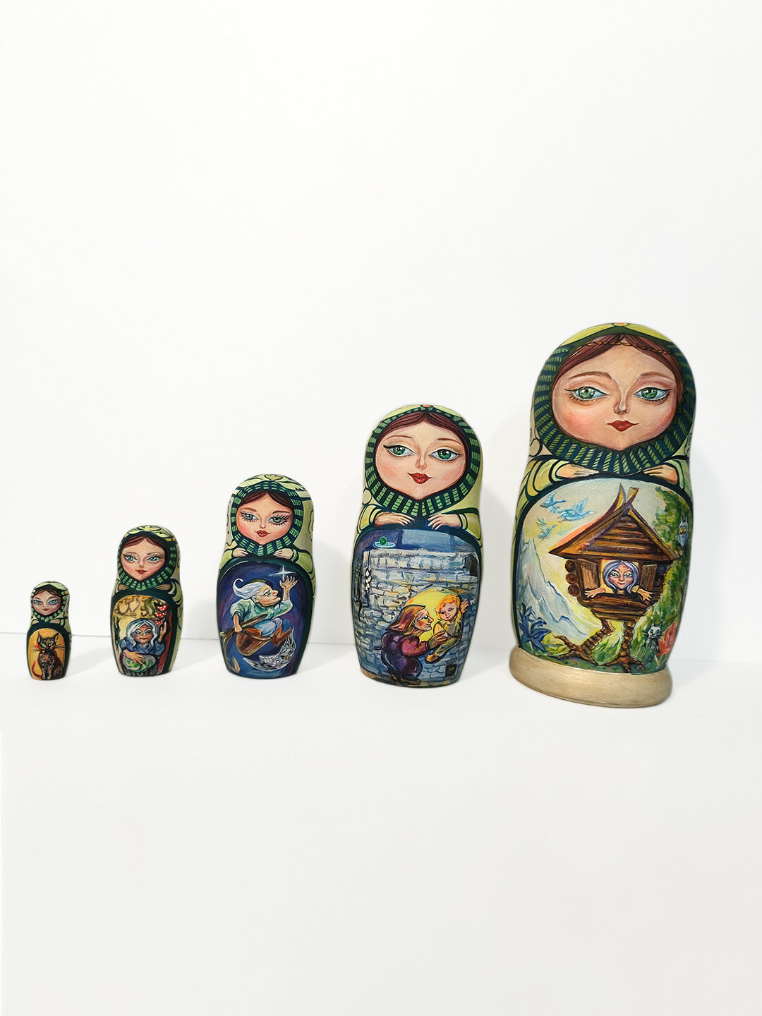 Матрёшка "Баба-Яга" 5 мест