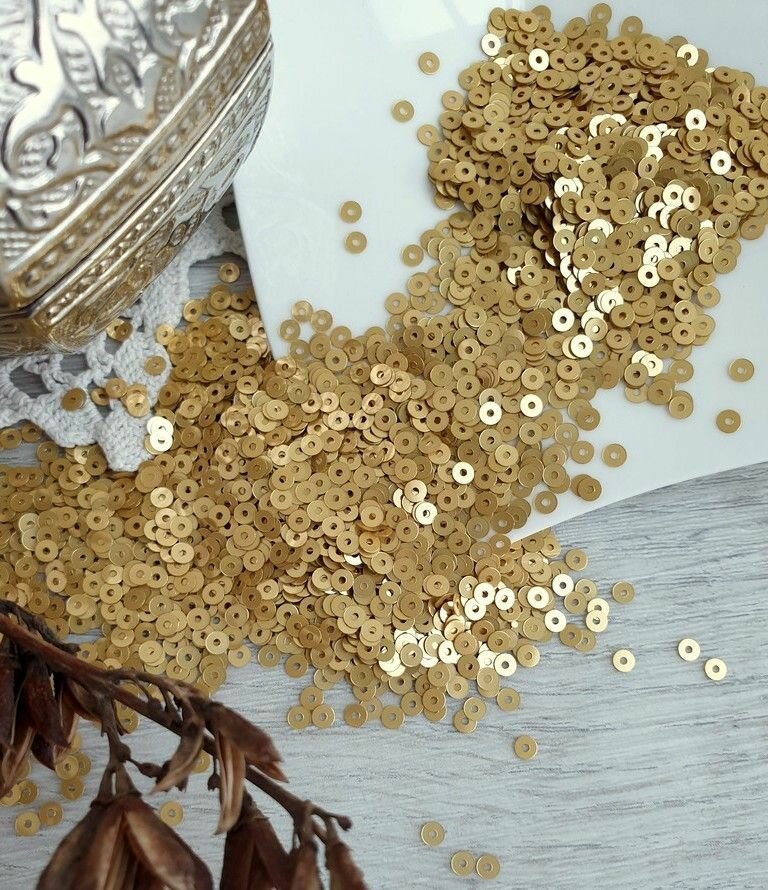 Пайетки круглые 3 мм, плоские #2009. Упаковка 3 грамма. Италия