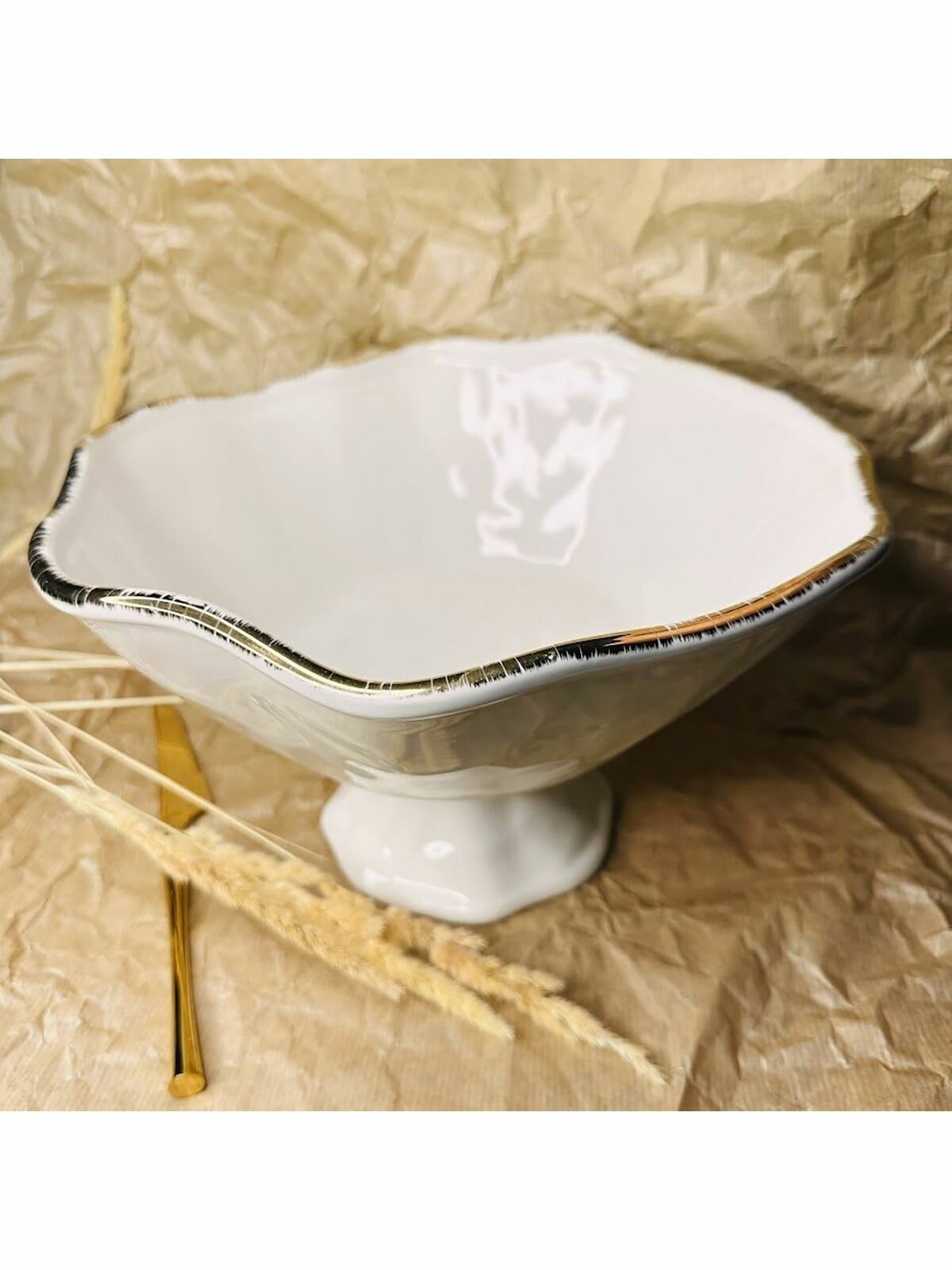 Фруктовница на ножке Lenardi Офелия, фарфоровая, 29x16,5 см