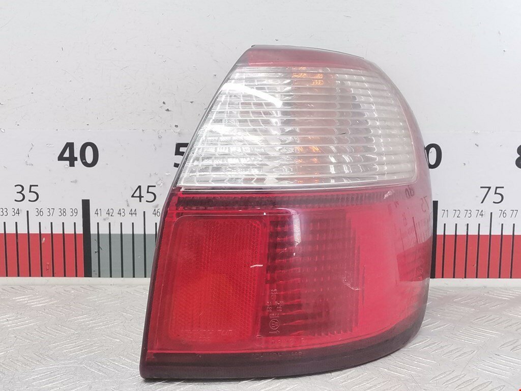 Фонарь задний правый Subaru Legacy 3 (BE/BH) 84201AE141 арт. 2115359