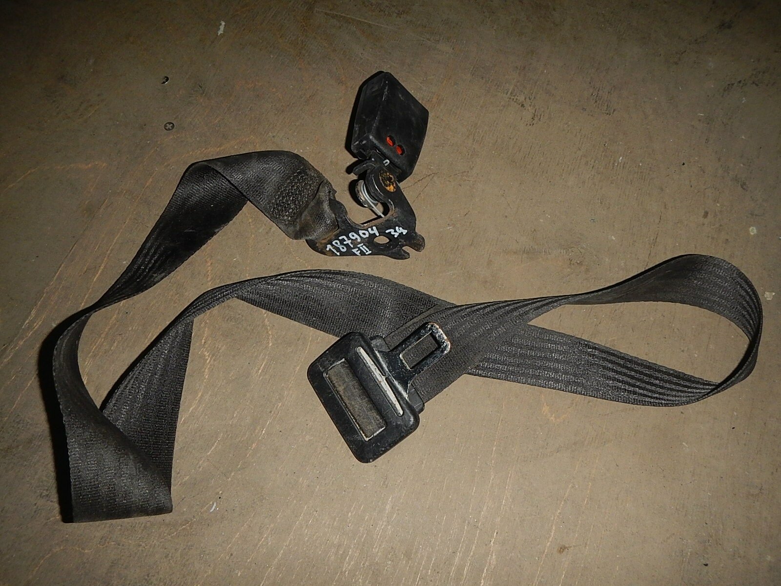 Б/У Ответная часть ремня безопасности, Ford (Форд)-FOCUS 2 (05-08) FORD FOCUS 2 (05-08) царапины. 187904 FORD арт. 5M51A...