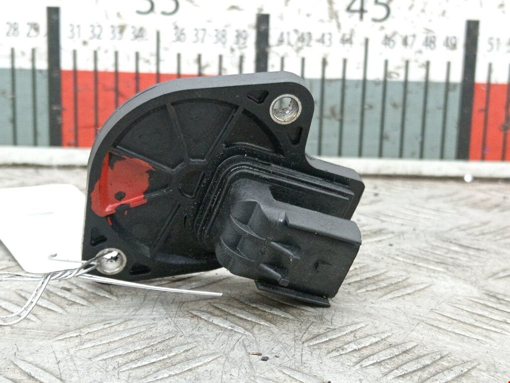 Датчик распредвала Chrysler PT Cruiser 05093508AA арт. 2201703