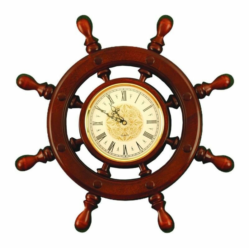 Часы в виде штурвала