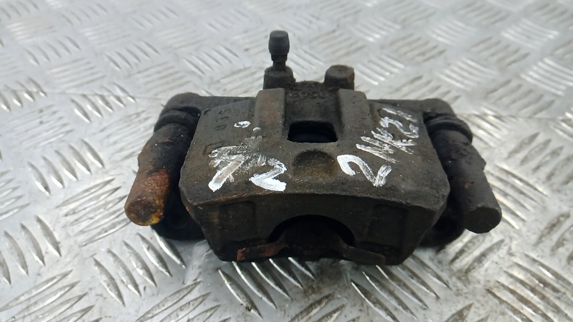 Суппорт тормозной задний левый MITSUBISHI LANCER 10, Номер 4605A477