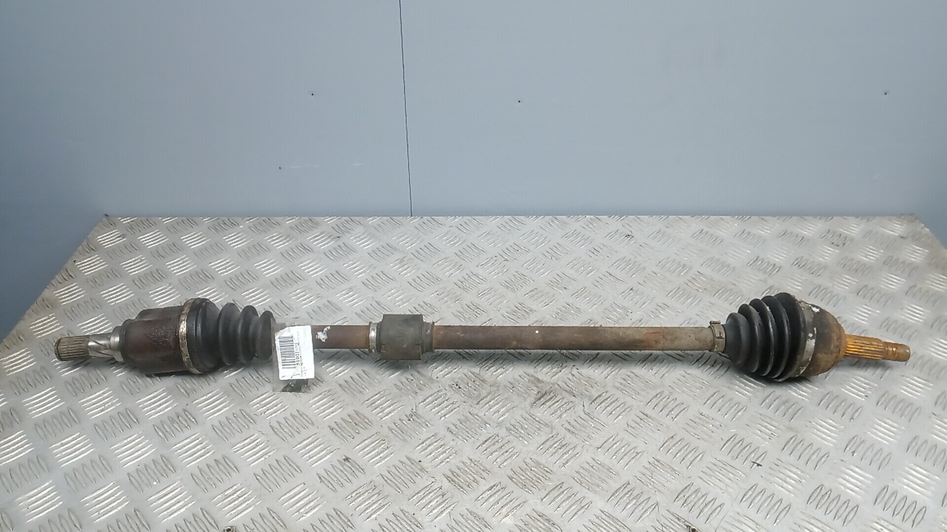 Привод передний правый NISSAN NOTE E11