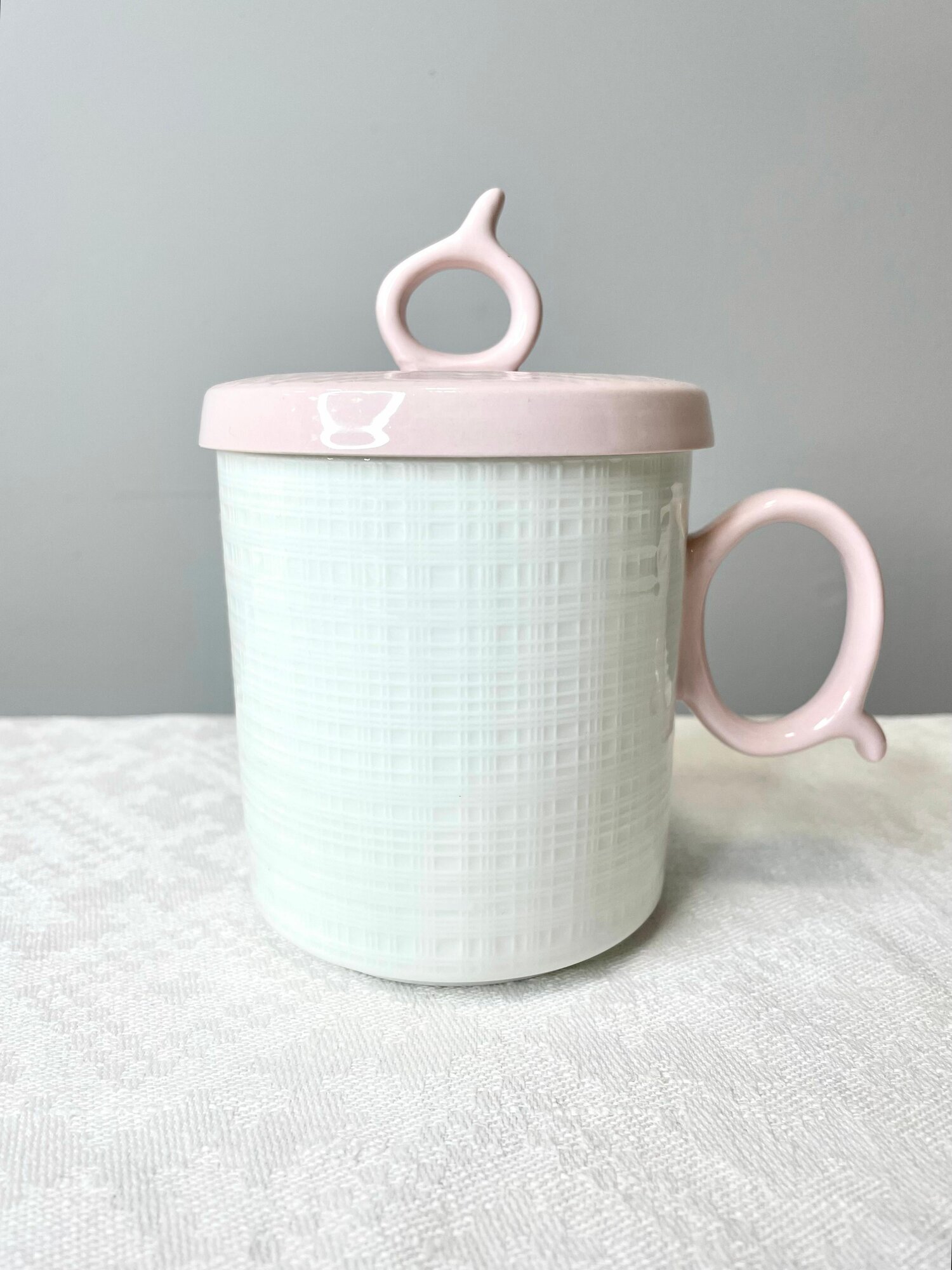 Кружка большая с крышкой "Сердце", 450 мл. евро, розовая, удобная большая ручка, федерация