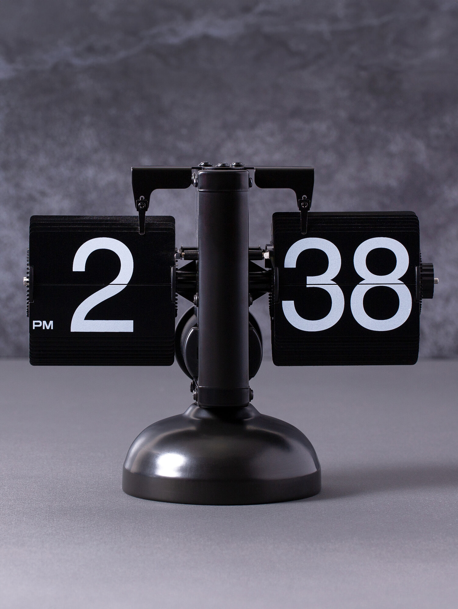 Классические перекидные часы Flip-clock, 16х21х8 см (черные)