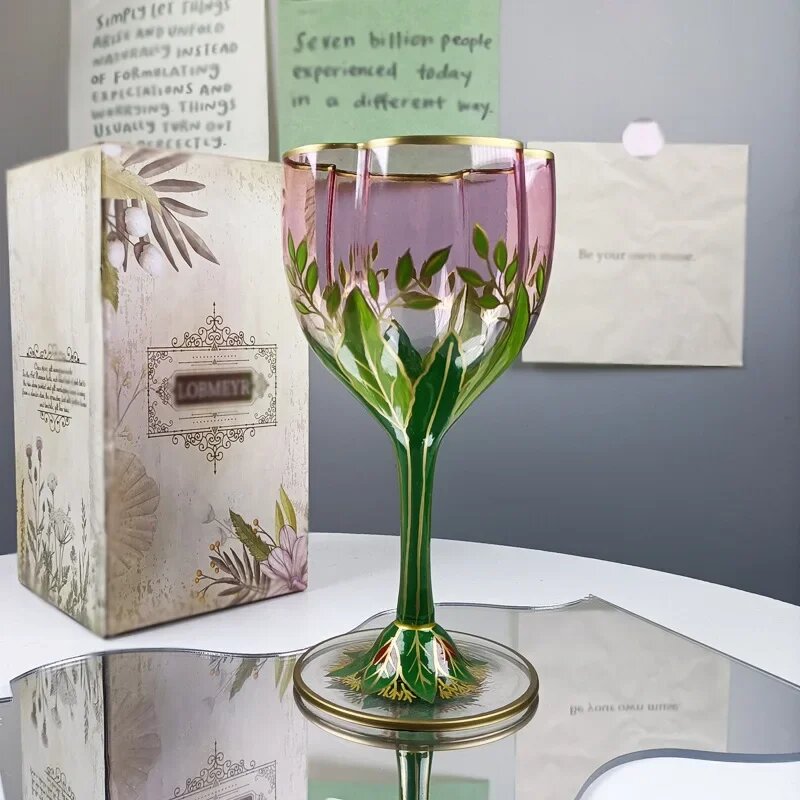 Хрустальные бокалы для вина и шампанского с цветочным рисунком