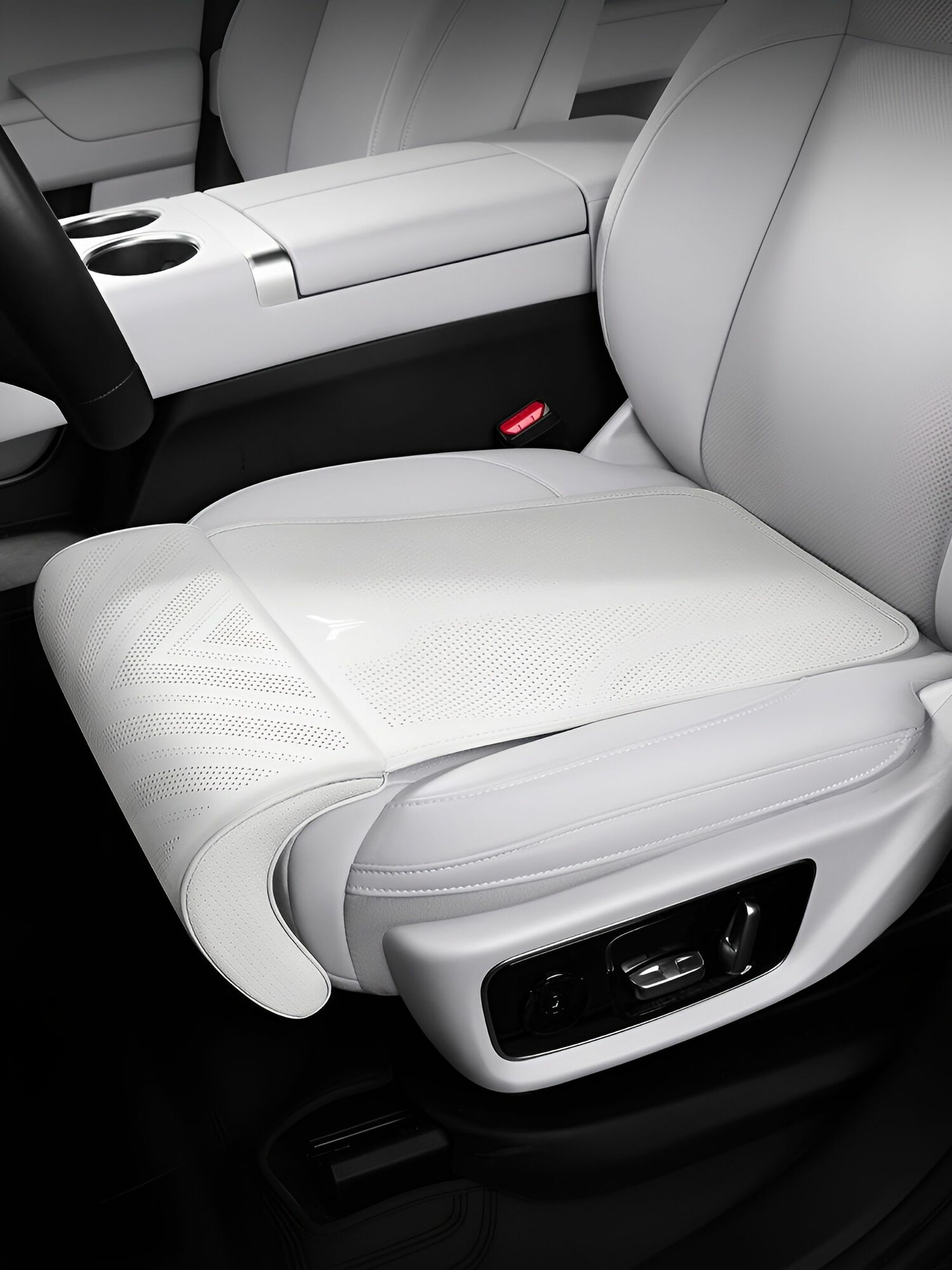 Накидка на сиденье на Передние сиденья, Сиденье водительское, Перфорированная экокожа, 1 шт.